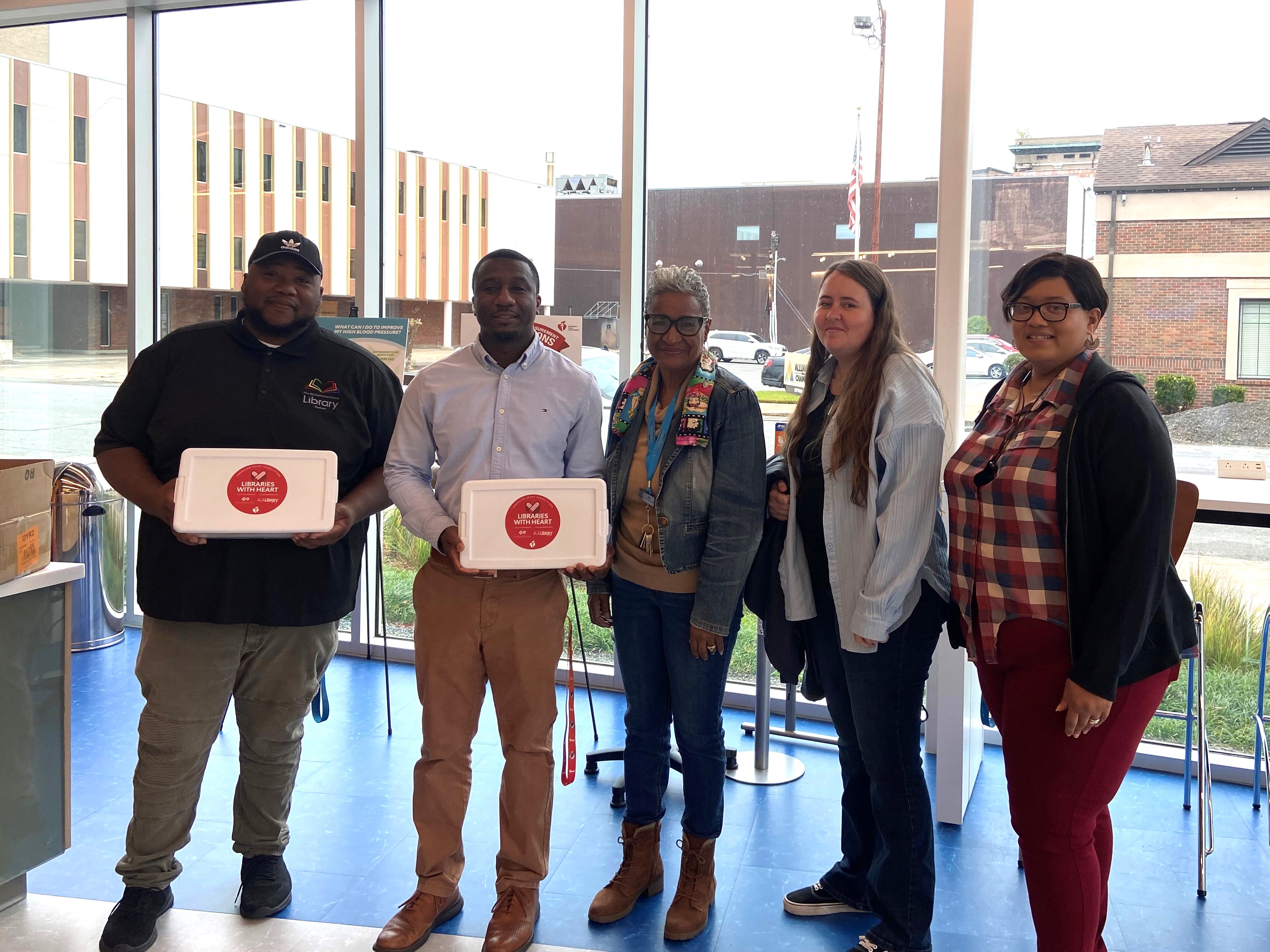 American Heart Association poskytuje v knihovnách okresu Jefferson sady krevního tlaku na ...